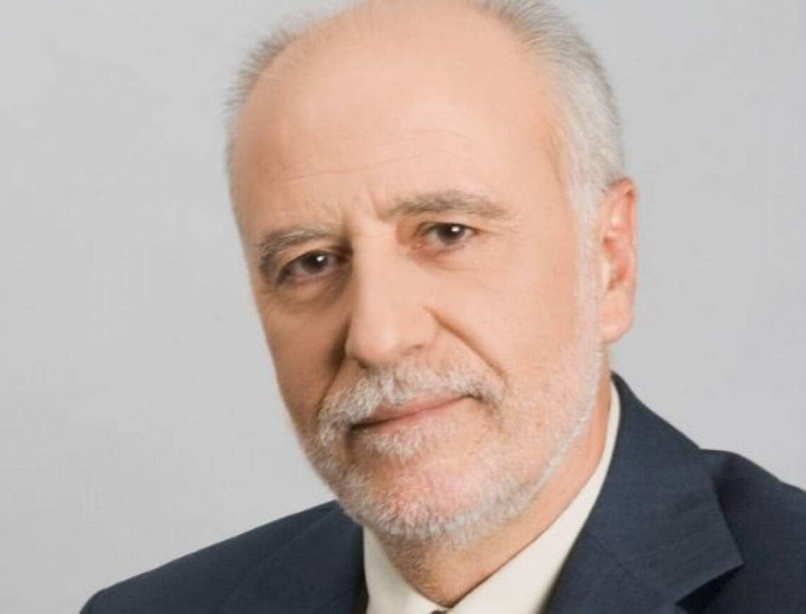 ΕΛΑΤΕ ΤΩΡΑ, ΚΥΡΪΑ ΚΑΡΥΣΤΙΑΝΟΥ..! Δηλαδη, αγαπητή κυρία Καρυστιανού ...